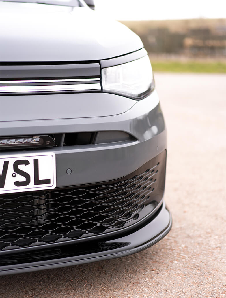 ABS Gloss Black Front Lower Lip Splitter - Caddy Cargo Mk5 - Vanstyle