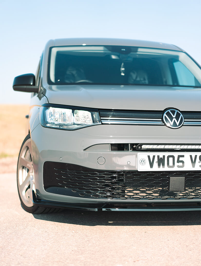 3-Piece ABS Gloss Black Front Lower Splitter - Caddy Cargo MK5 - Vanstyle