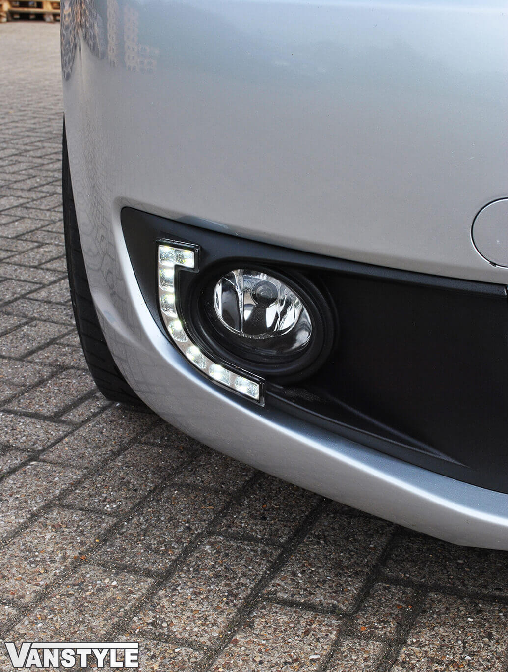 VW Caddy DRL KIT 2010-15 - Vanstyle