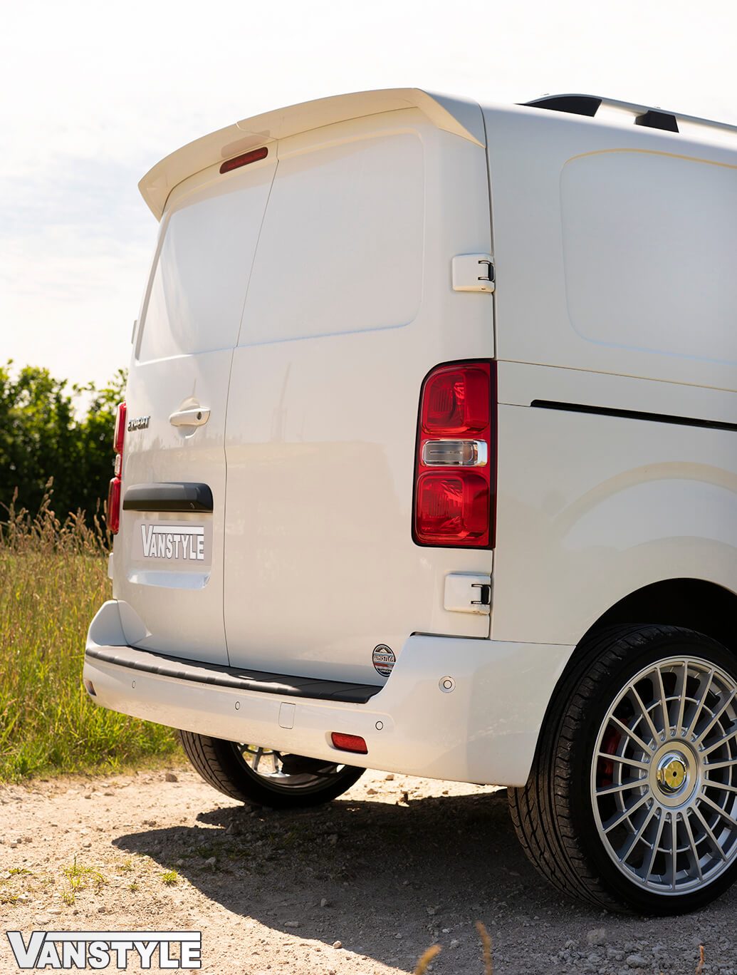 PU Twin Door Rear Spoiler - Dispatch Expert Proace Vivaro 2016 - Vanstyle