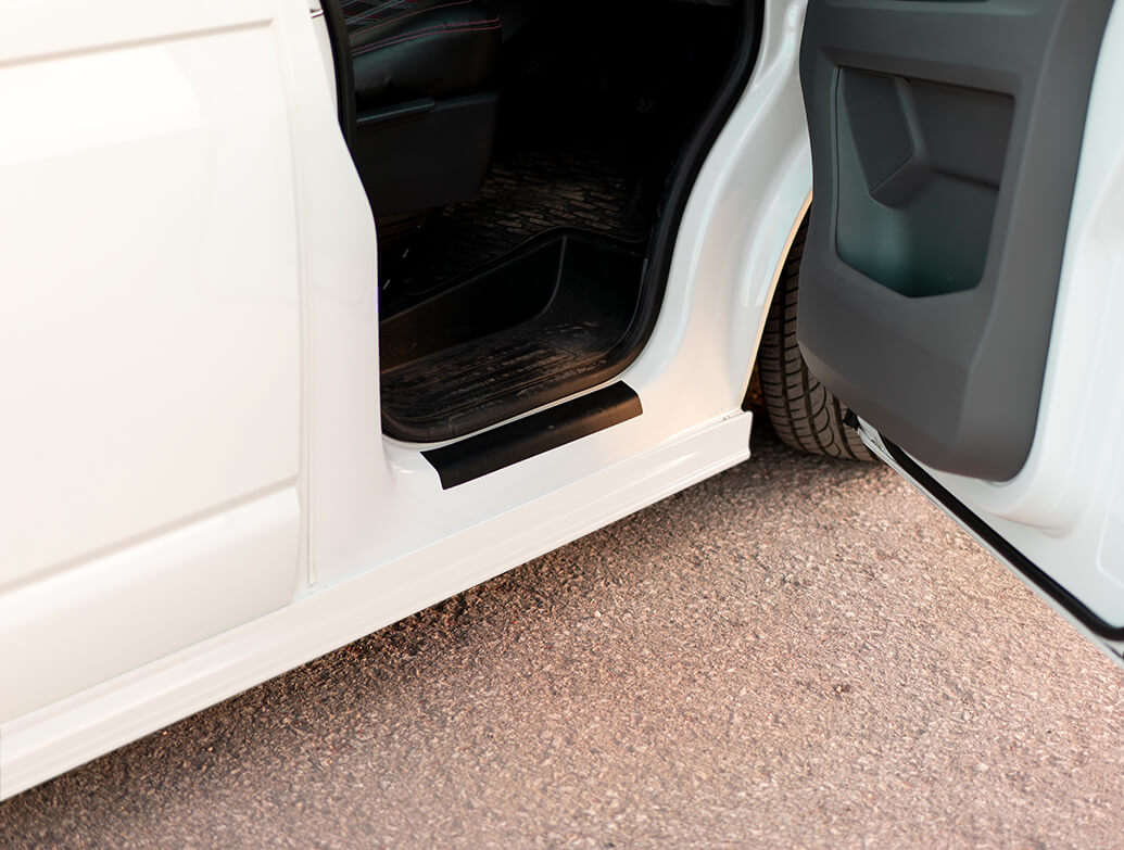 RDX Side Skirts 'Edition' Style - VW T6 Transporter SWB 15 - Vanstyle